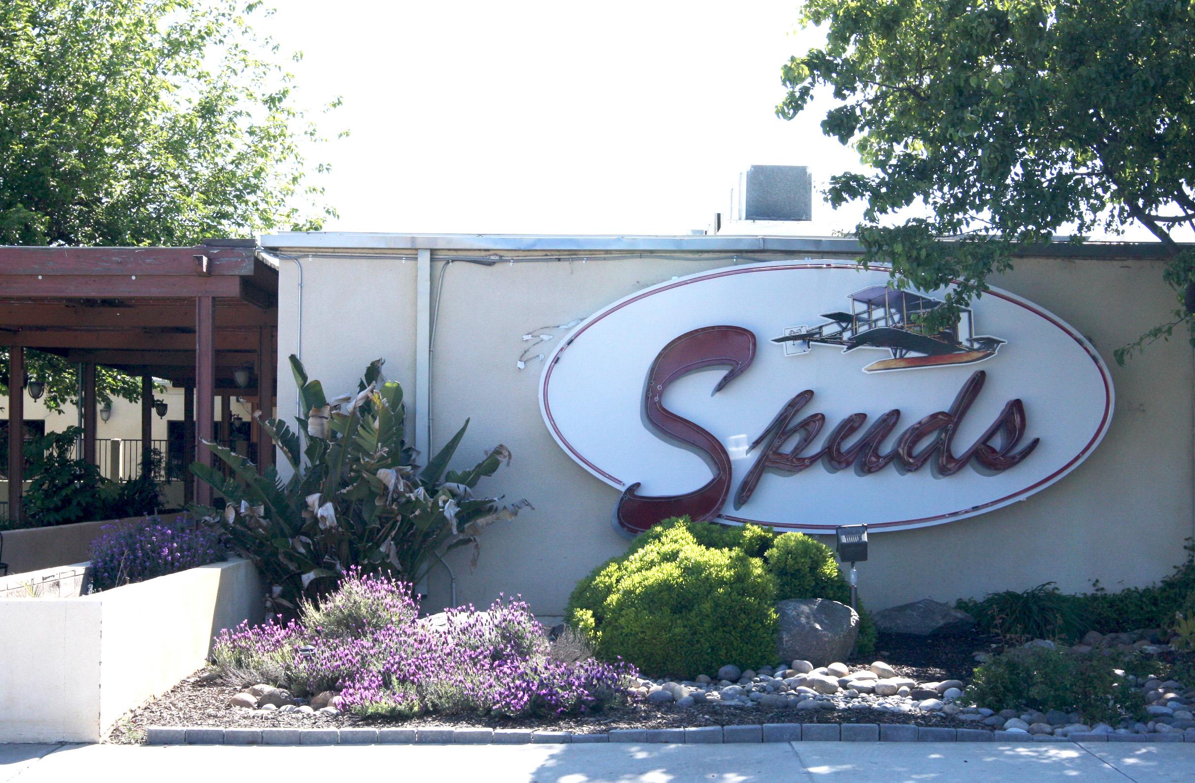 Spuds Restaurant & Pub